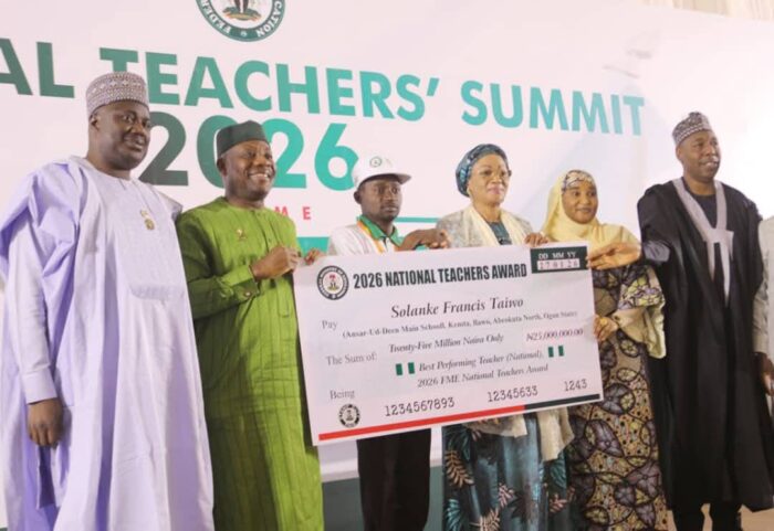 FG rewards excellence with ₦350m, unveils EduRevamp at National ...